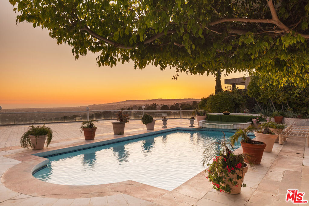 305 Trousdale Place, Beverly Hills, CA 90210 | JohnHart Real Estate ...